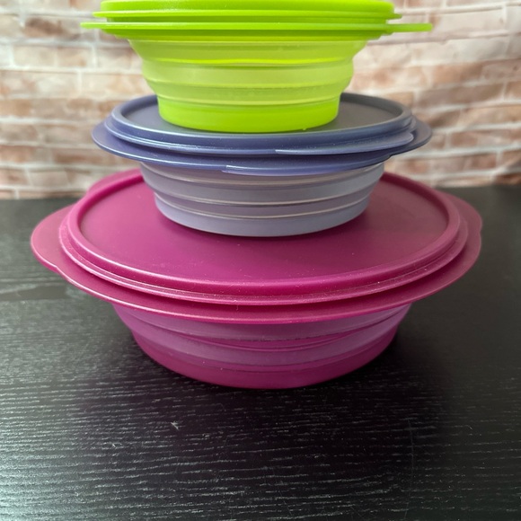 Tupperware | Kitchen | 6 Piece Tupperware Flatout Collapsible ...
